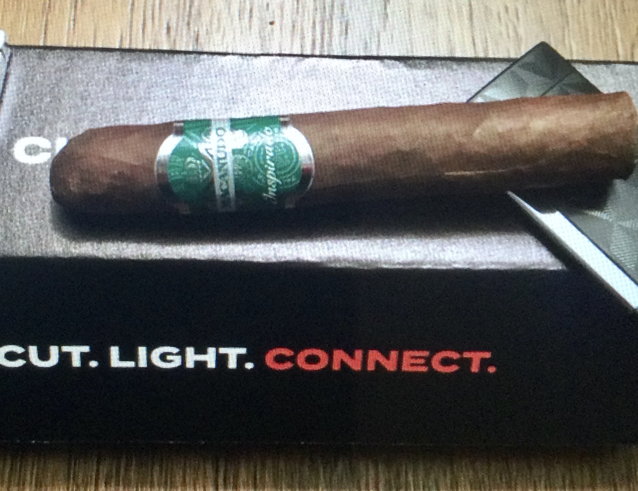 Good inspiration for a green cigar | By JM-R on November 18 2020 9:55: ...