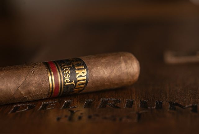 The Bold and the Beautiful | Cigar Reviews | Cigar World