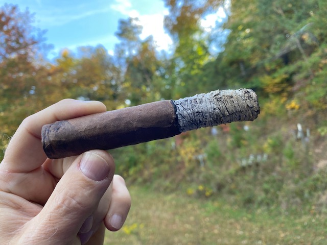 Long Ash Cigar | by LeicesterLee on October 11 2022 6:00:29 PM | Cigar ...