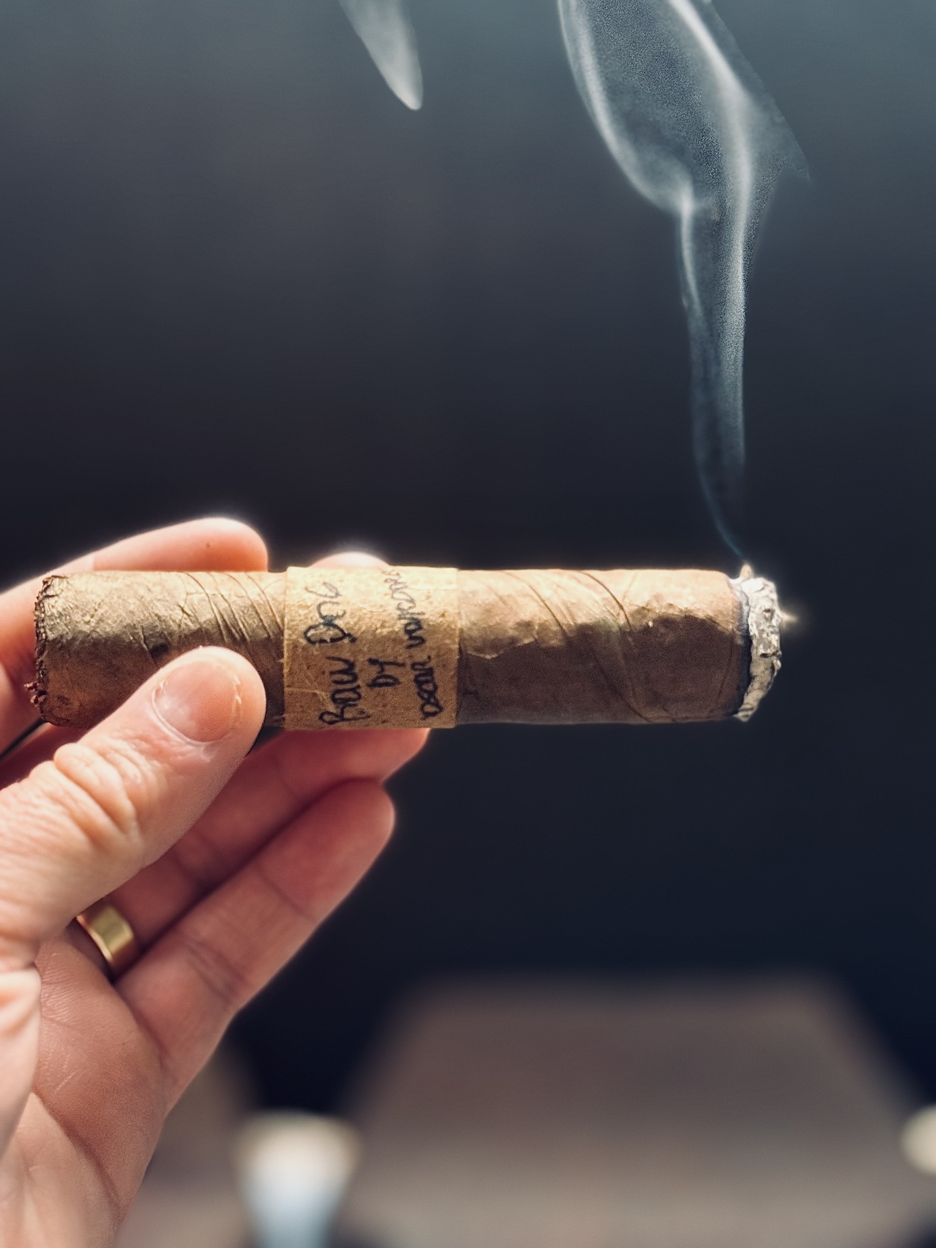 A Journey Under the Stars: The Oscar Valladares Raw Dog Cigar ...