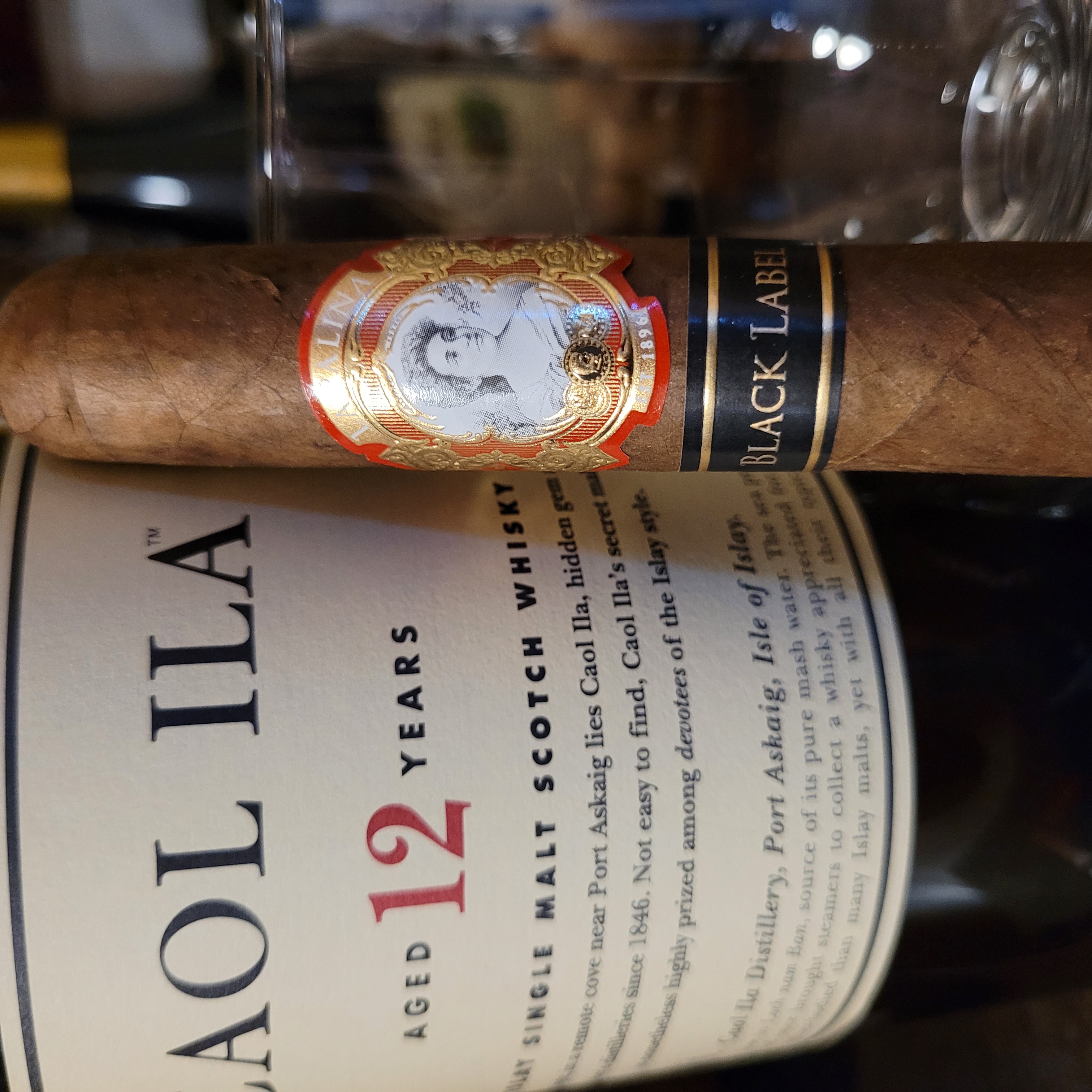La Palina Black Label Robusto | By Bear On The Air on September 29 2023 ...