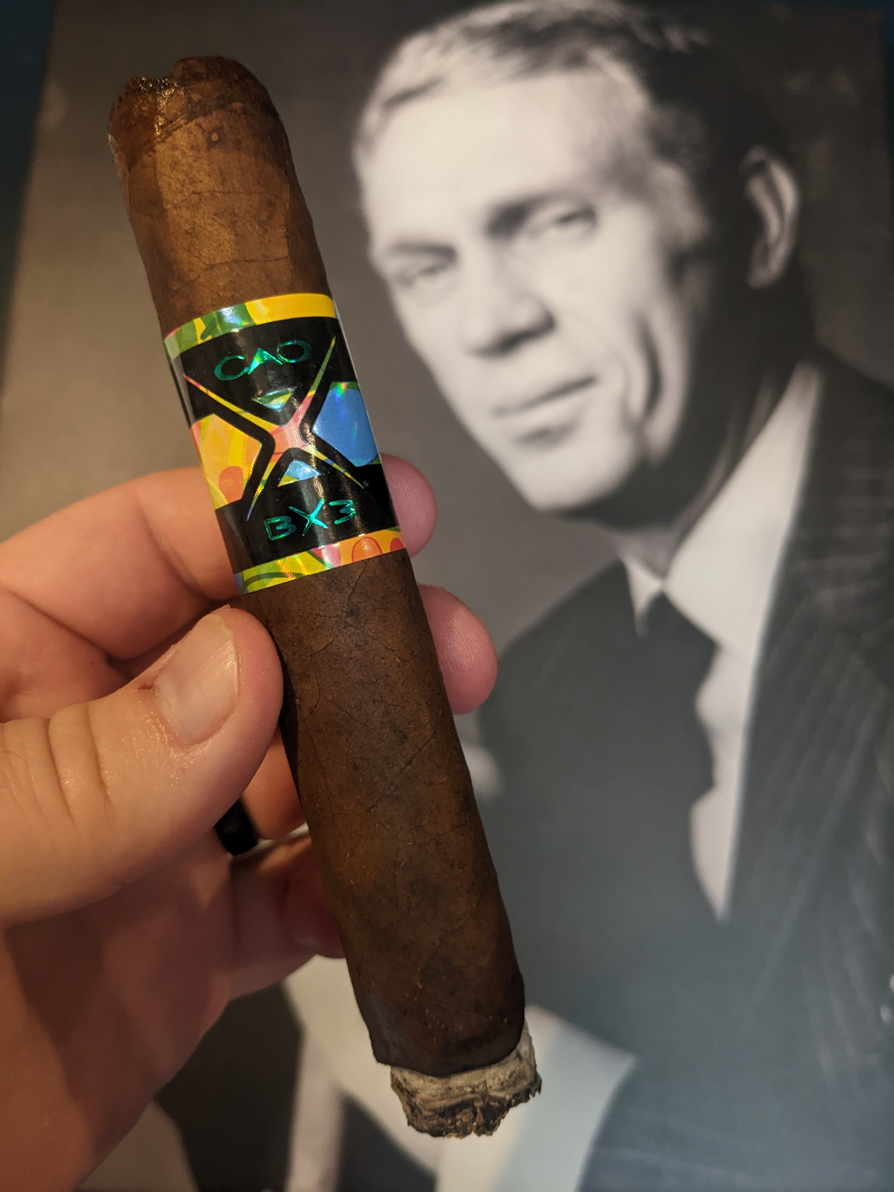 The King of Cool Approves | Cigar Reviews | Cigar World