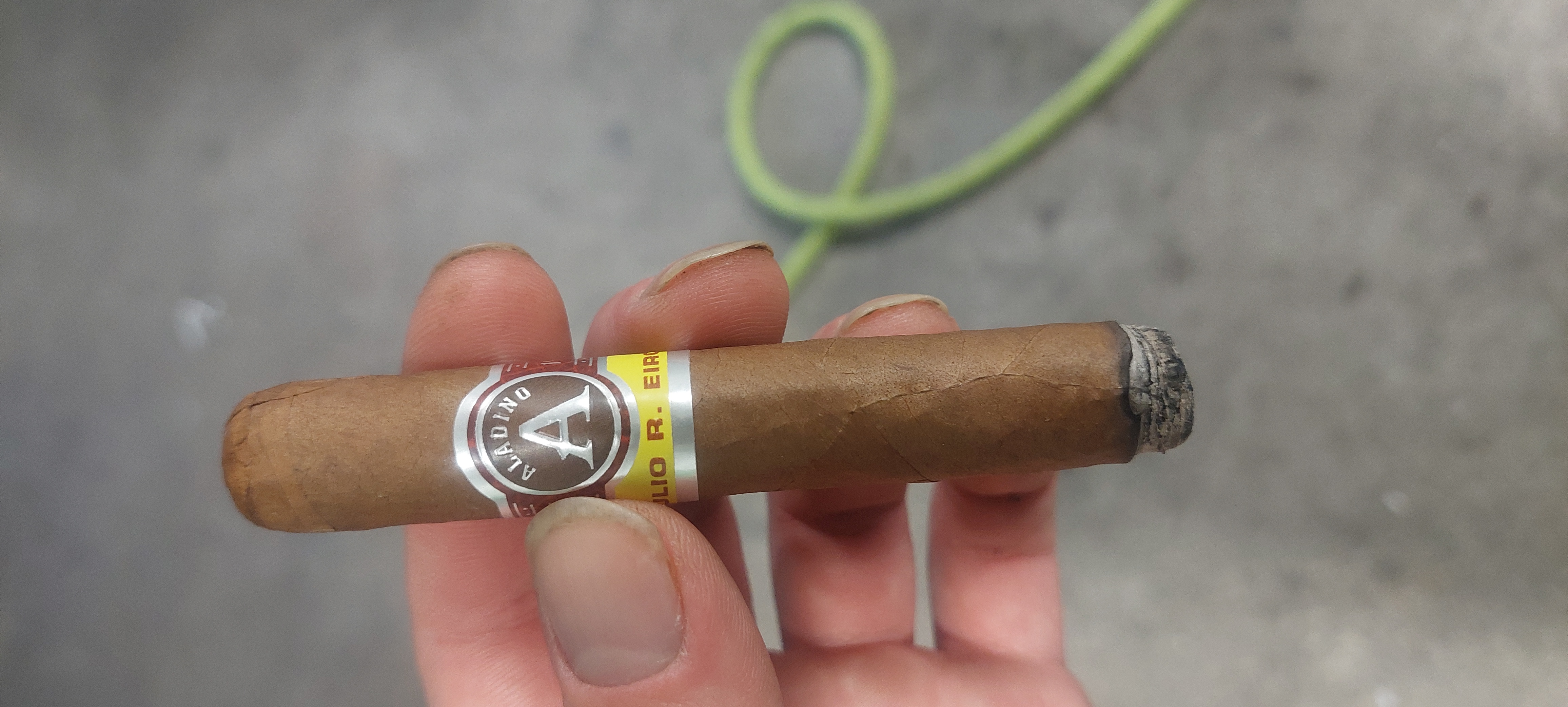 Quick lil smoke | Cigar World