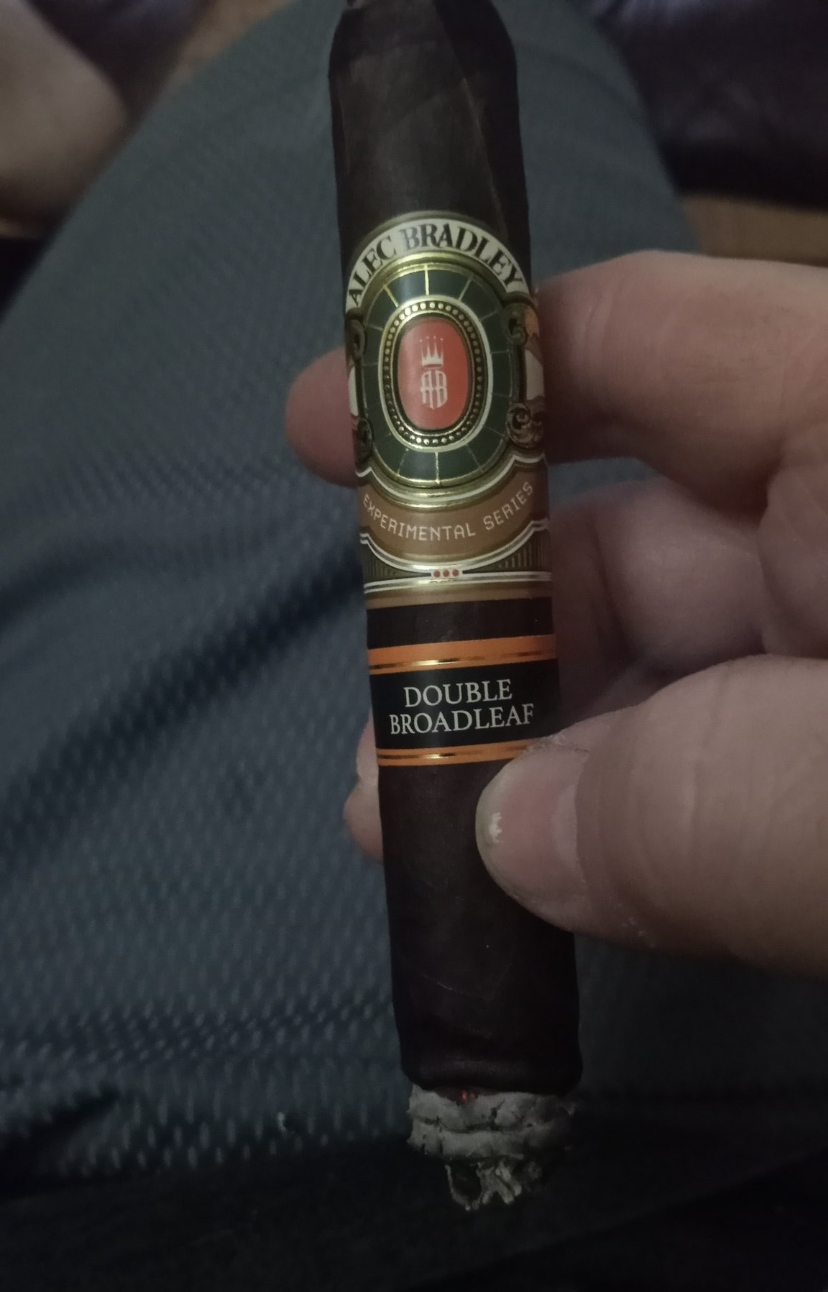 Double broadleaf | Cigar Reviews | Cigar World