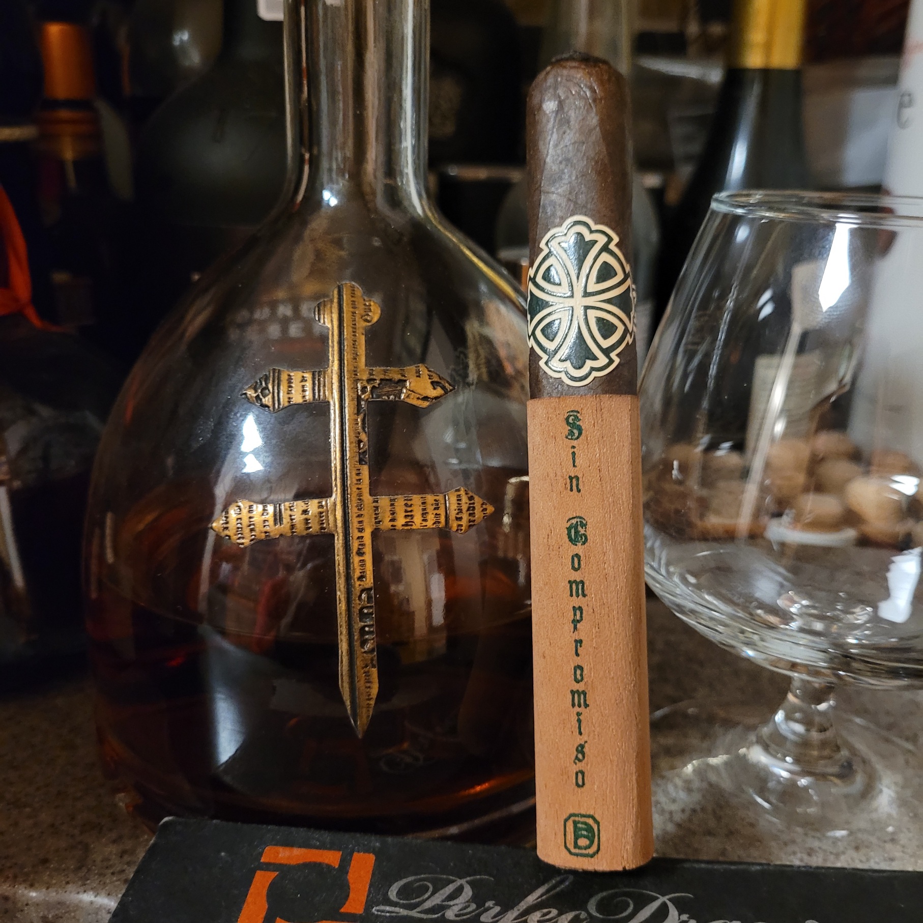 Dunbarton Sin Compromiso & d'Usse VSOP | By Bear On The Air on June 3 ...