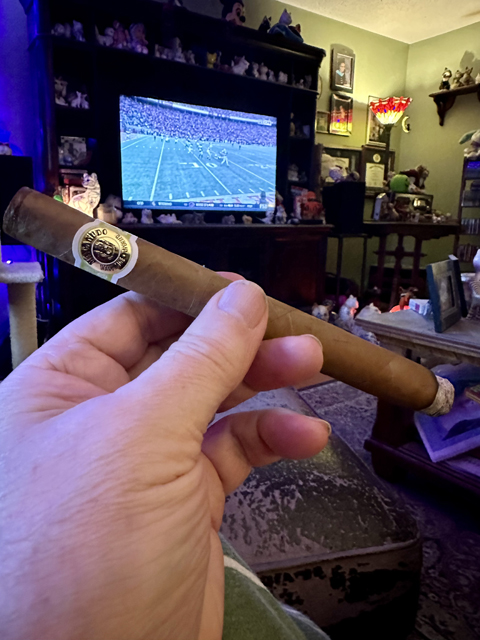 One Fine Saturday Football Cigar! | Posted in The Lounge by chipc73 on ...